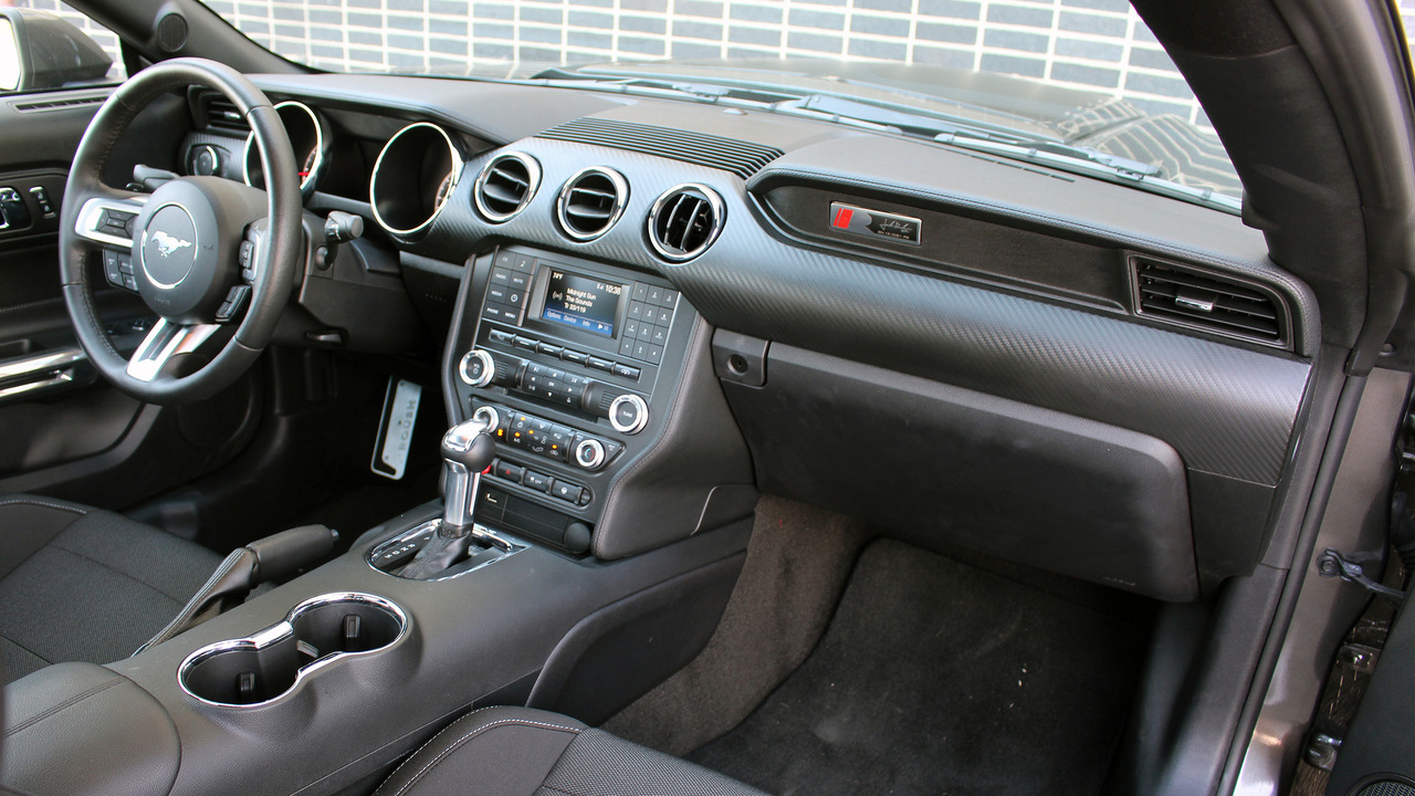 2017 Mustang Interior Review | Cabinets Matttroy