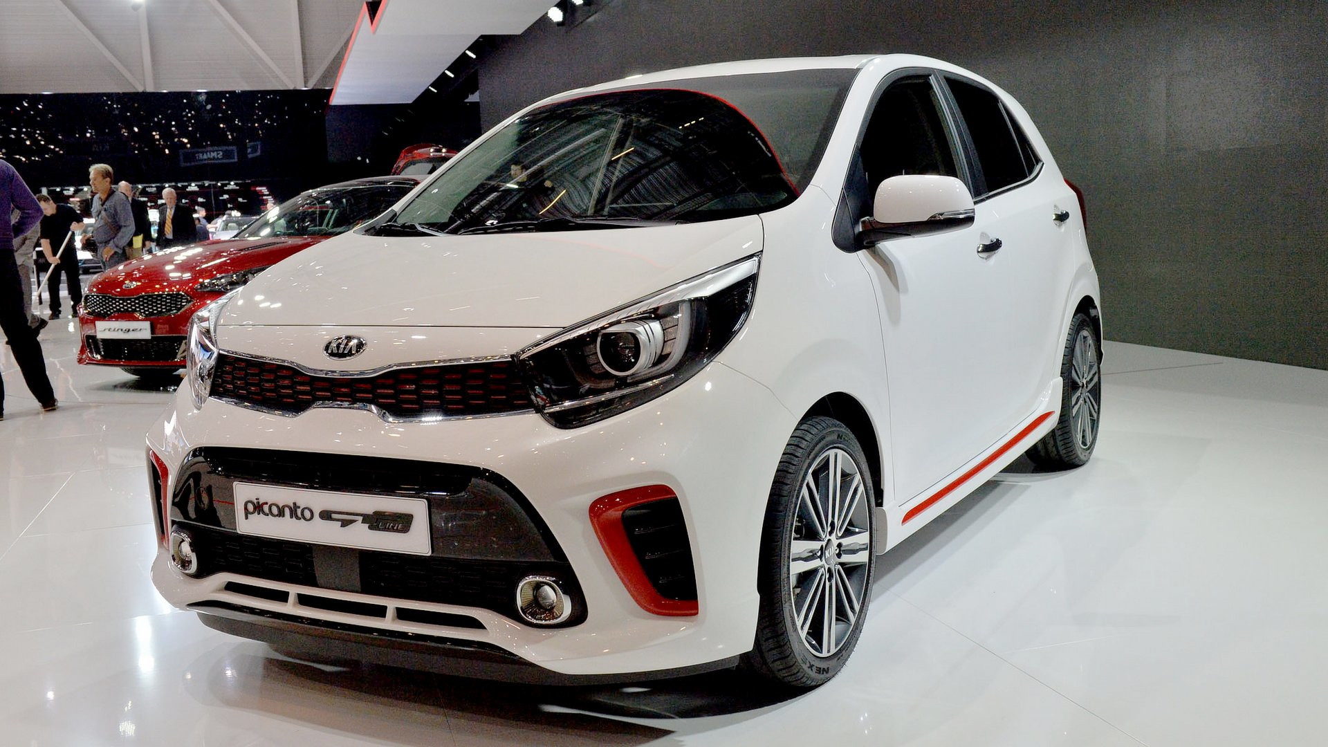 Novo Picanto 2017 ganha versão com motor turbo [42 fotos]