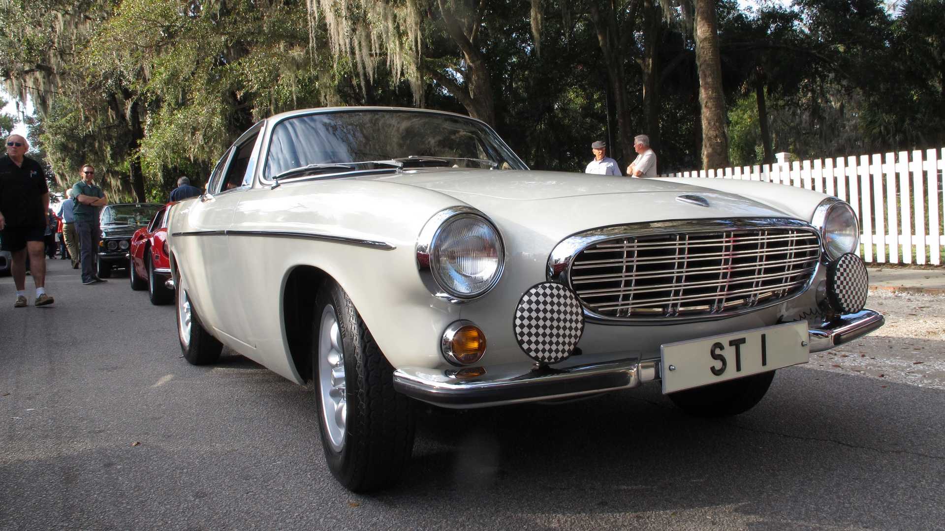 Driving Roger Moore's Volvo P1800 ST1