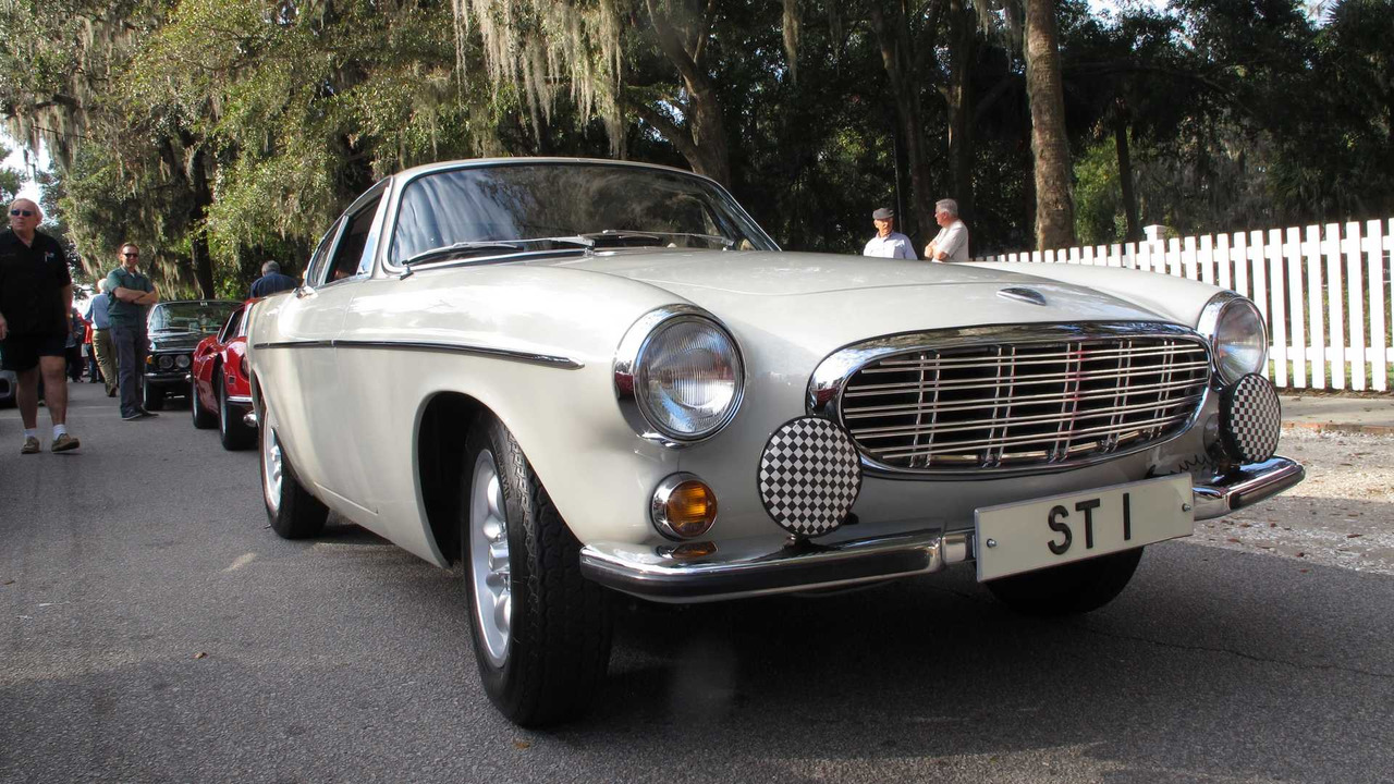 Driving Roger Moore's Volvo P1800 ST1