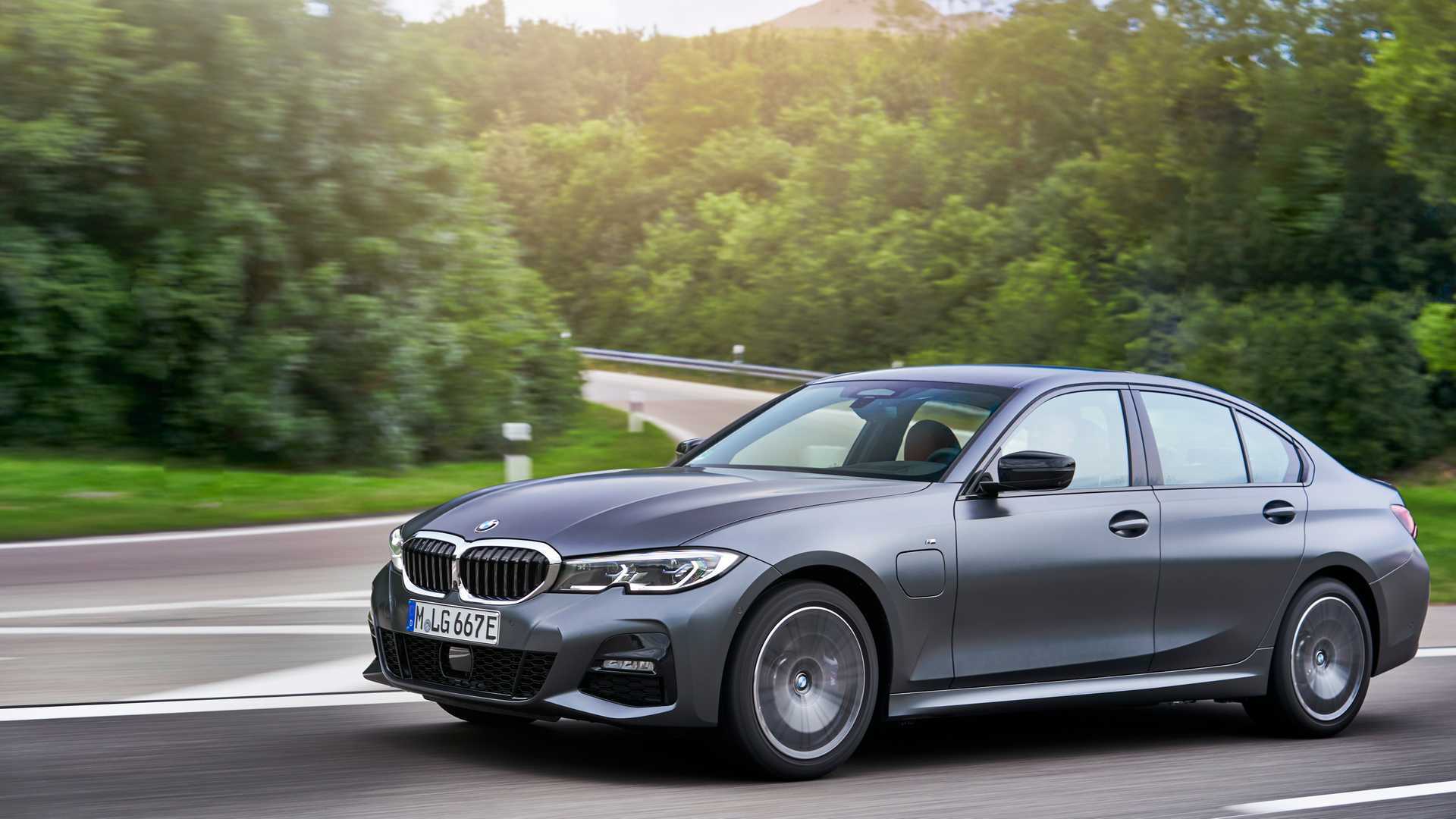 2020 BMW 330e Plug In Hybrid Debuts With 292 HP XtraBoost Power Car 2020 BMW 330e Plug In Hybrid Debuts With 292 HP XtraBoost Power Car