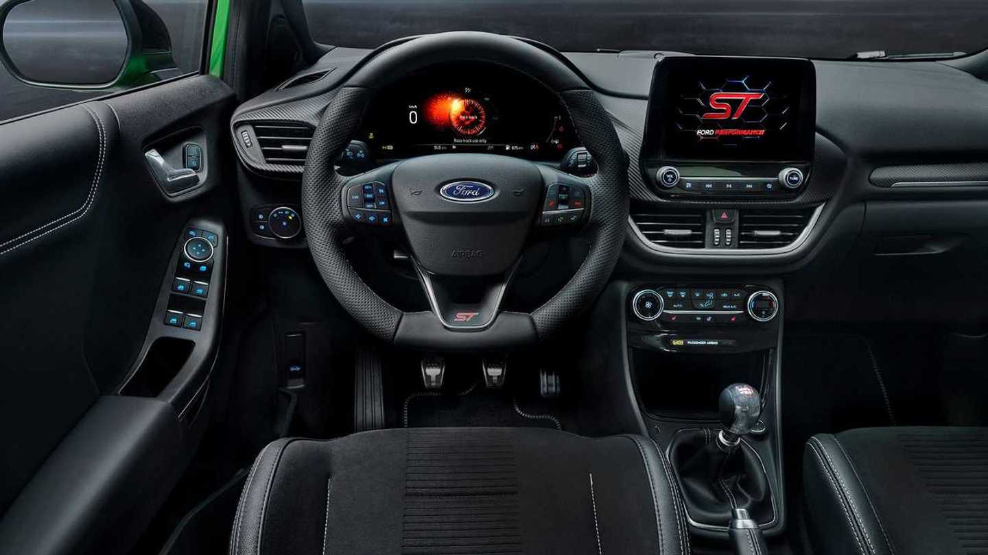 Ford Puma ST, ecco il SUV coupé in versione sportiva