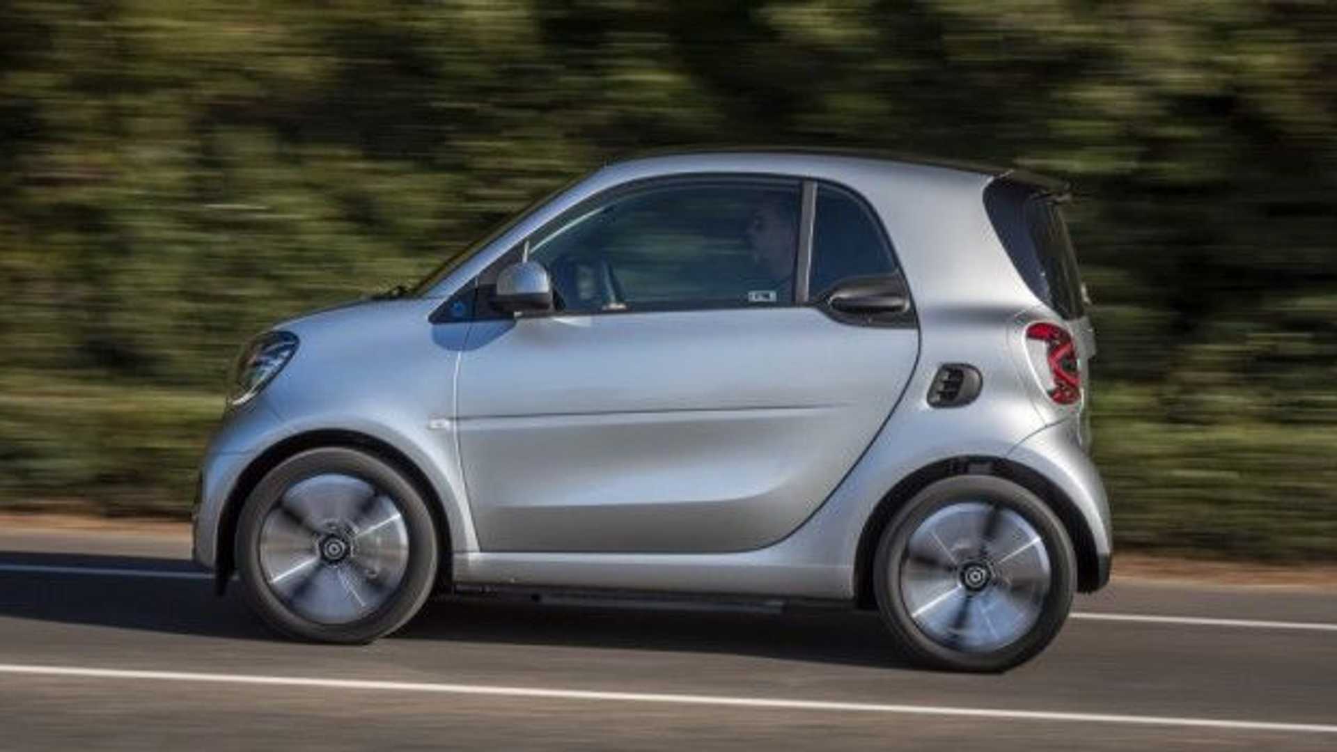 Italy’s EV Market Surge Continues In October: BEVs Triple Year Over Year