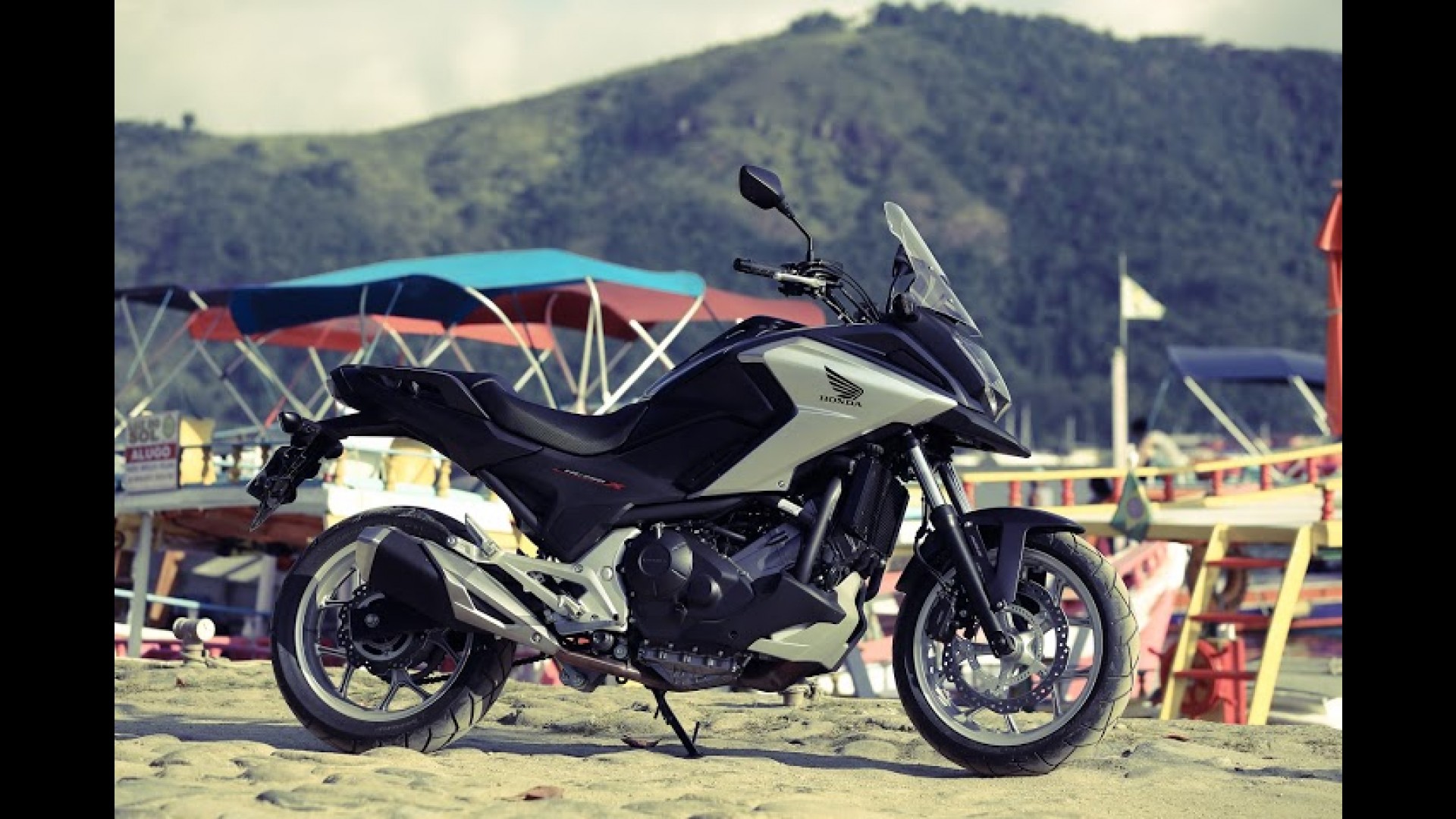Honda atualiza NC 750X com novo design para a linha 2016 - veja fotos e ...