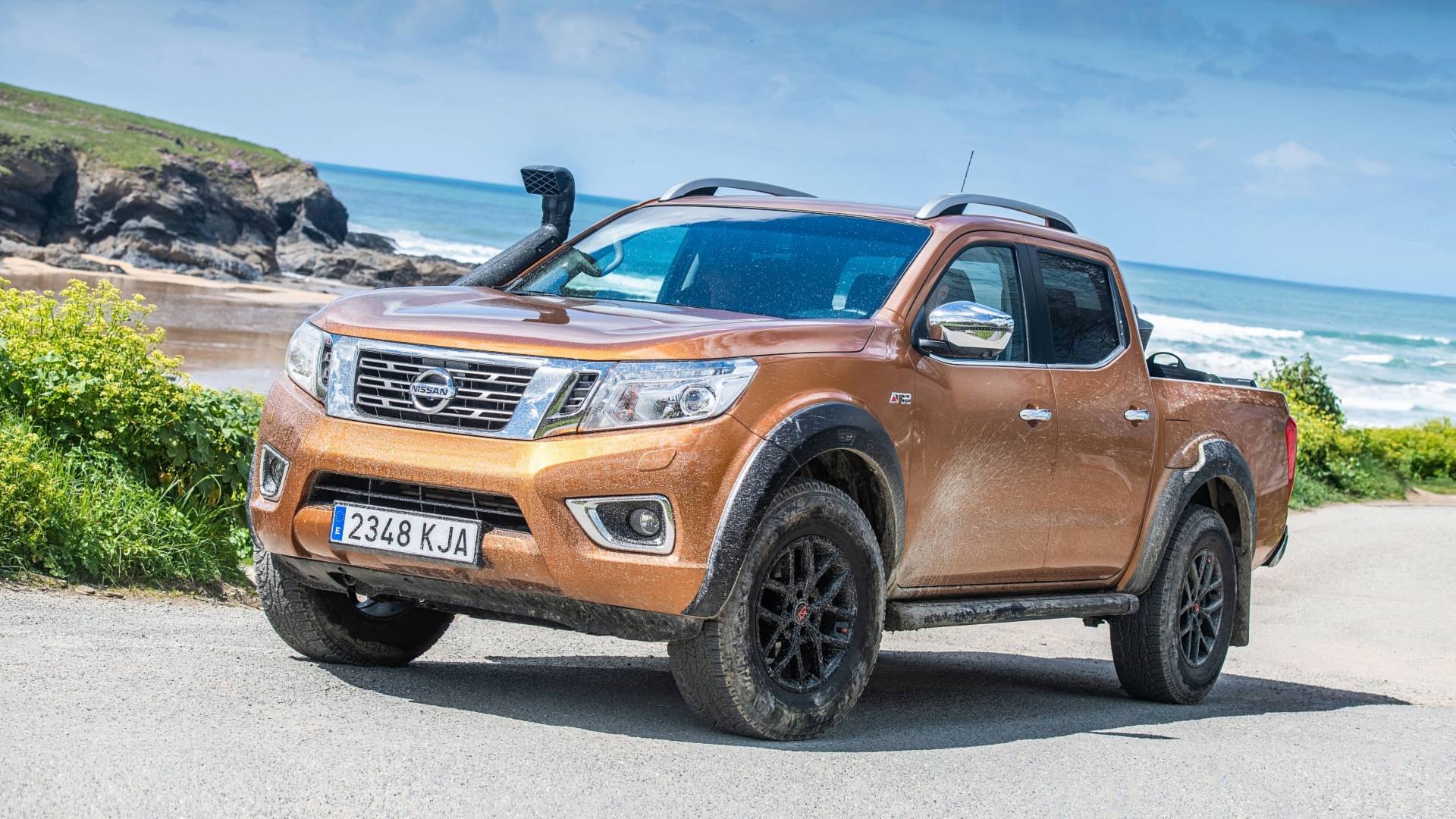 Nissan Frontier ganha versão super preparada Off-Roader AT32
