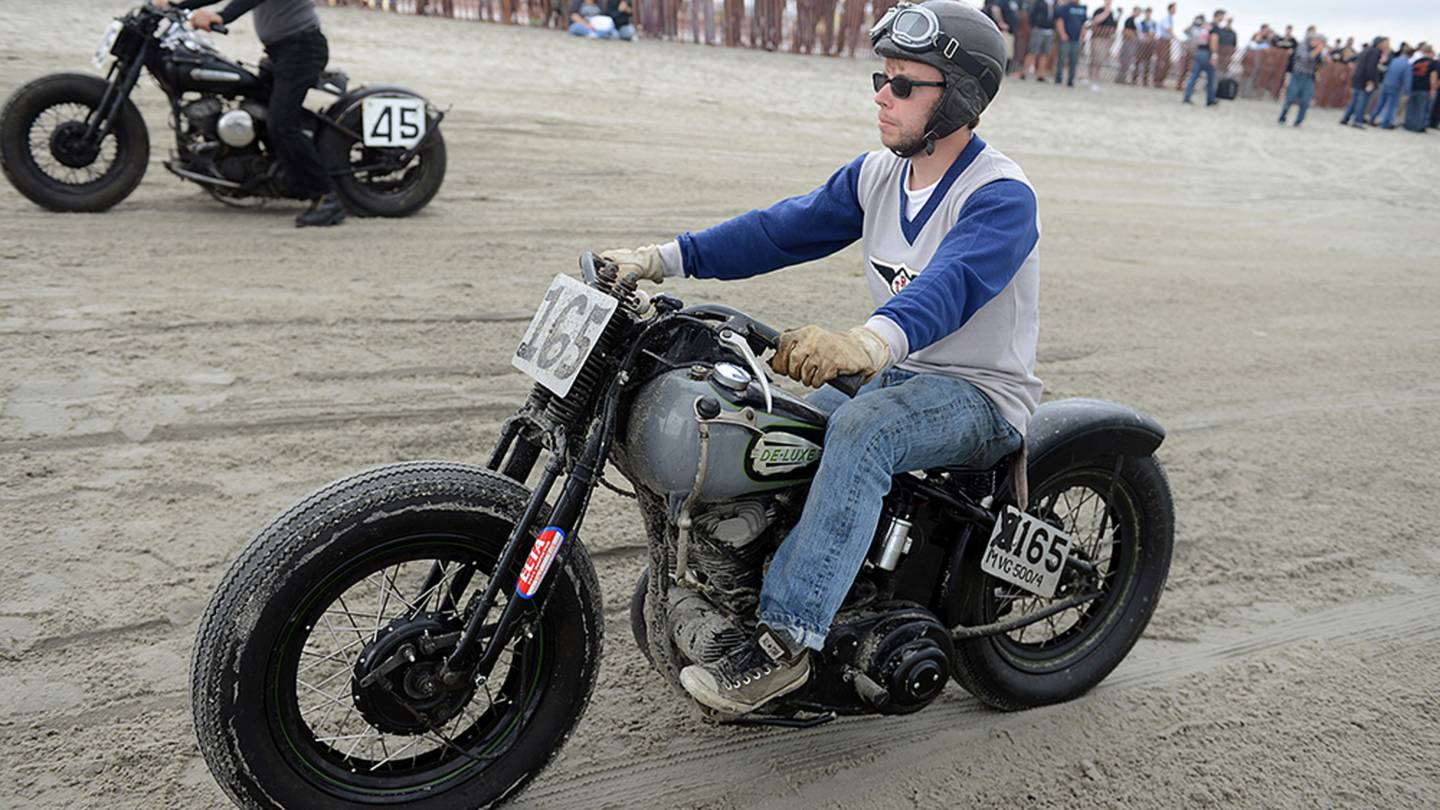 Vintage Motorcycle Racing on the Beach - The Race of Gentlemen 2014