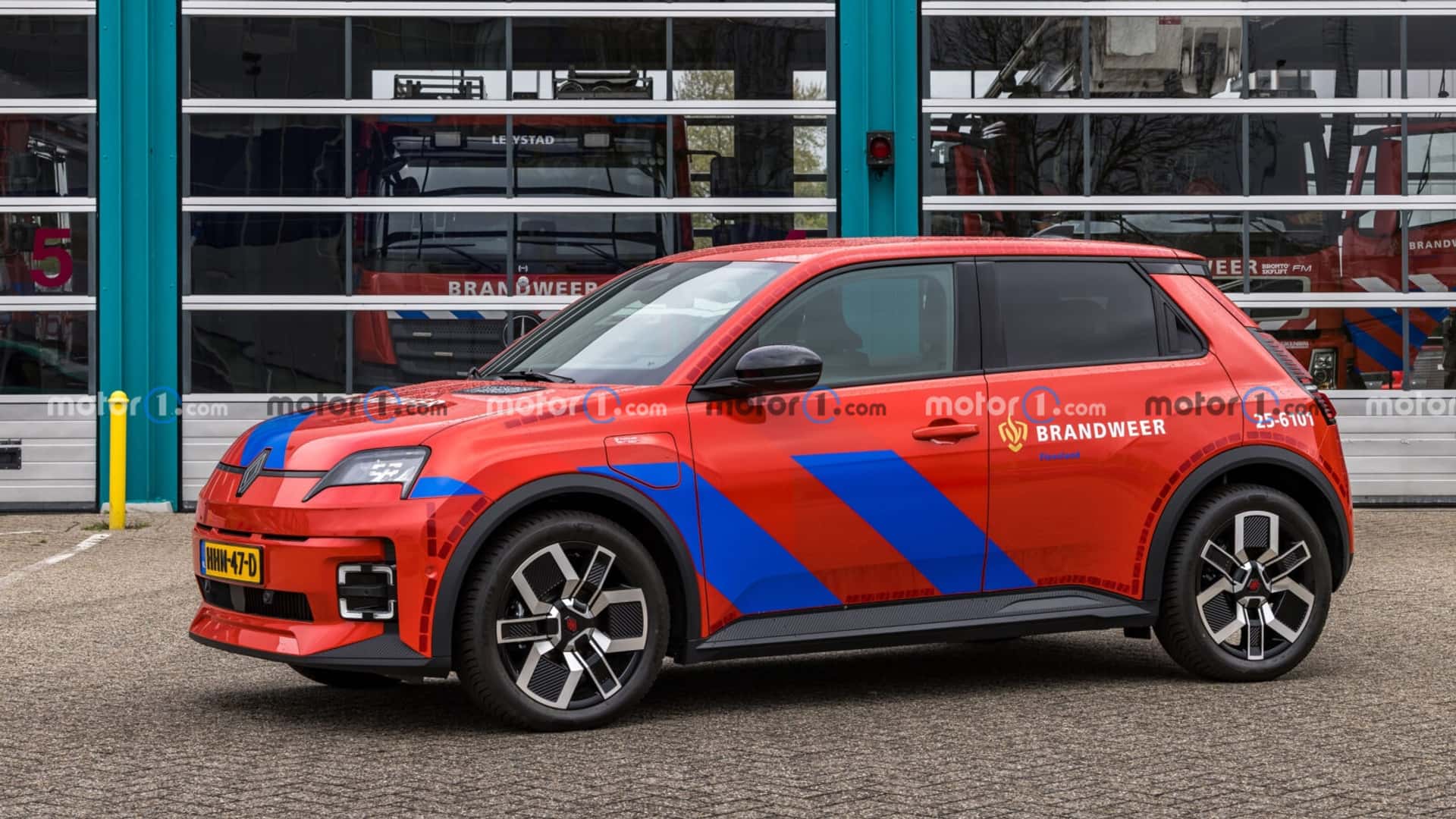 Nuevo Renault 5 2025: estrena color, eléctrico antiincendios… ¡precio ...