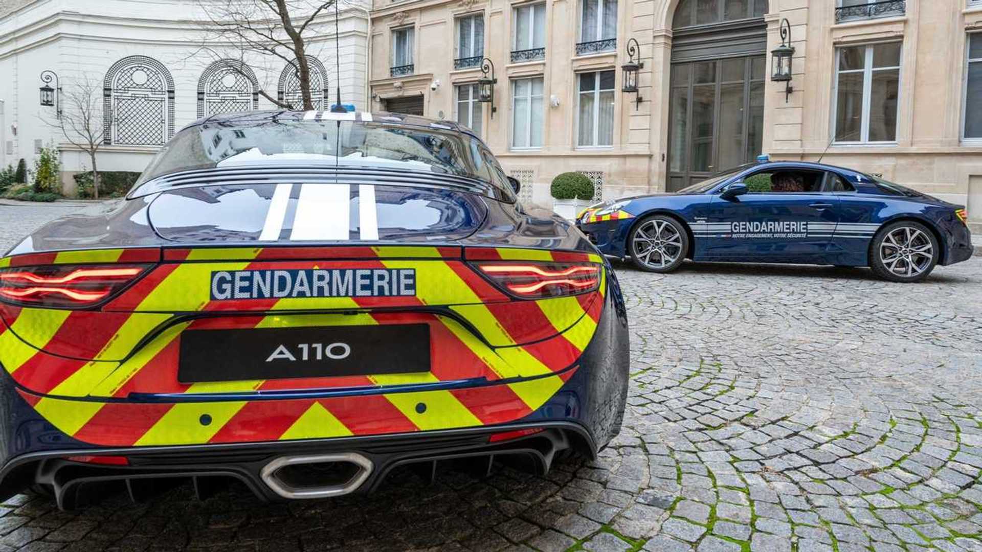 L'Alpine A110 è la nuova auto della polizia francese