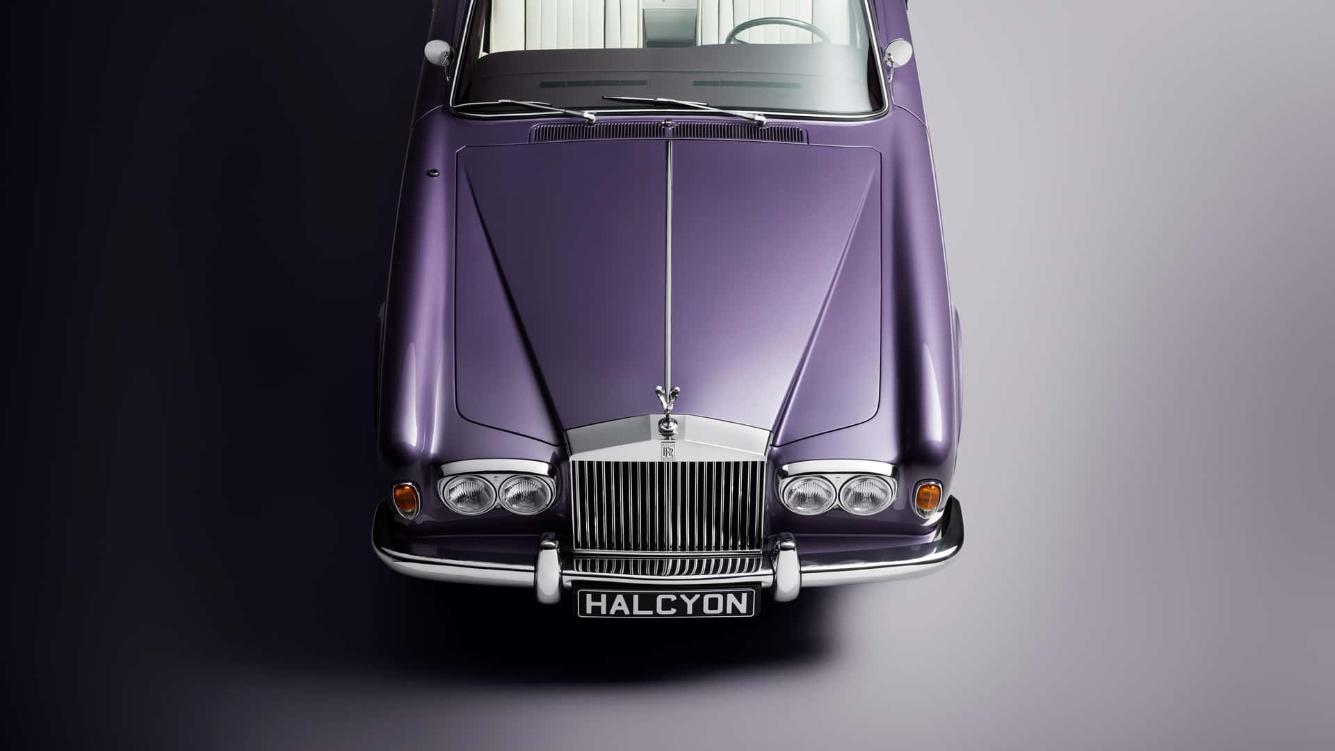 Photos: Halcyon Rolls-Royce Corniche Restomod | Motor1.com