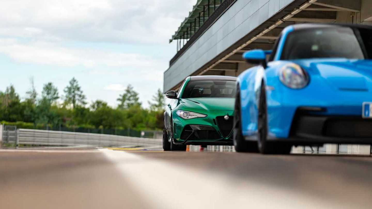 Porsche 911 GT3 vs Alfa Romeo Giulia GTAm: prova strada, pista
