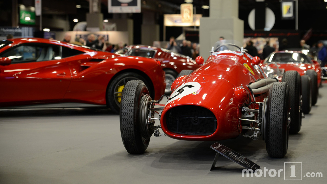 VIDÉO - 70 ans d'histoire de Ferrari à Rétromobile