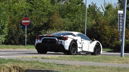 Vídeo: Ferrari testa novo esportivo V6 híbrido com carroceria do 488 GTB