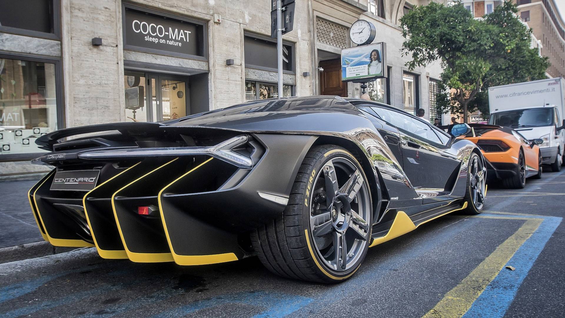 Lamborghini sbarca a Roma, presentata la concessionaria della Capitale