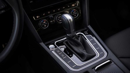 2019 Volkswagen Arteon SEL R-Line: Pros And Cons