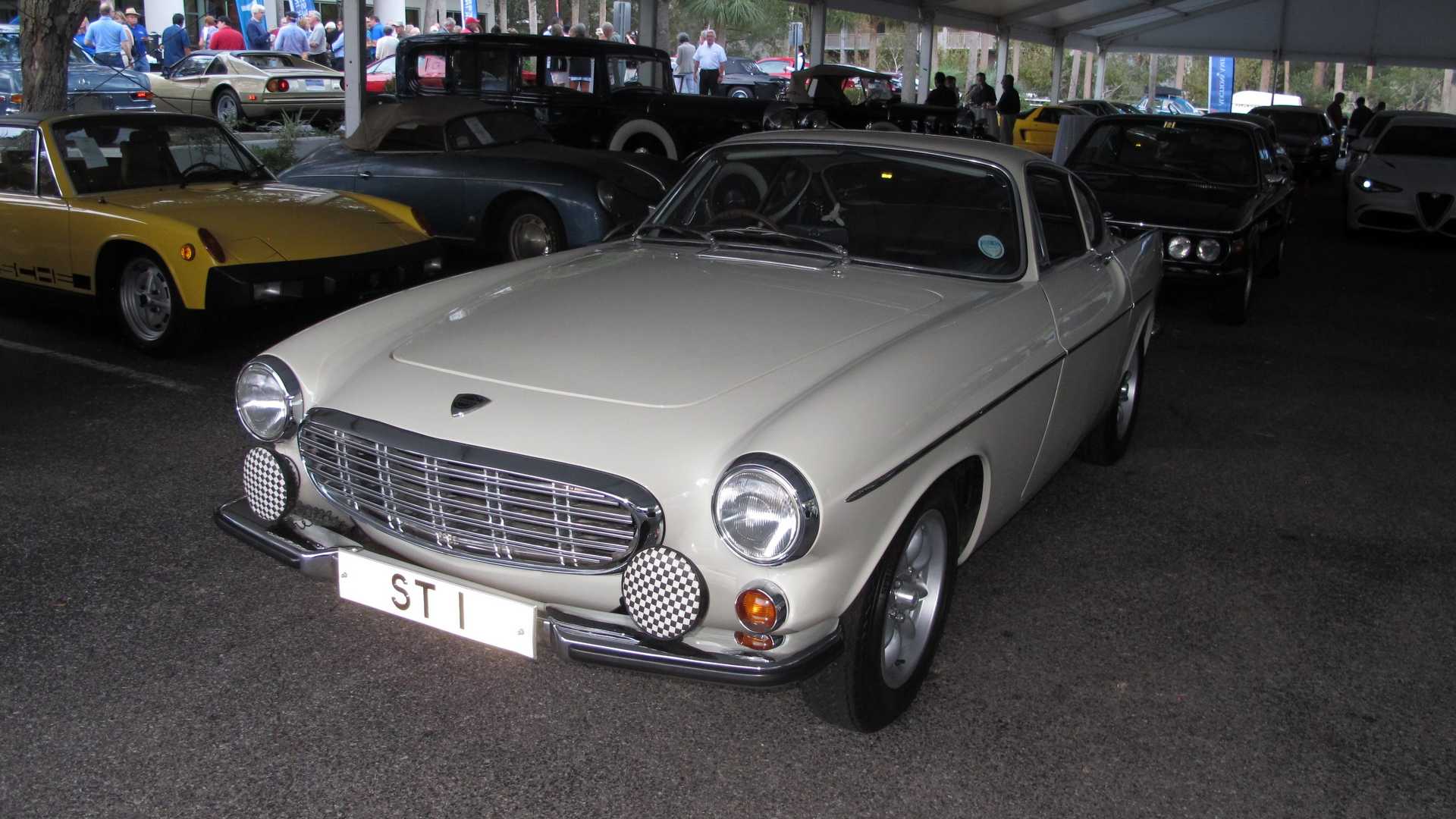 Driving Roger Moore's Volvo P1800 ST1