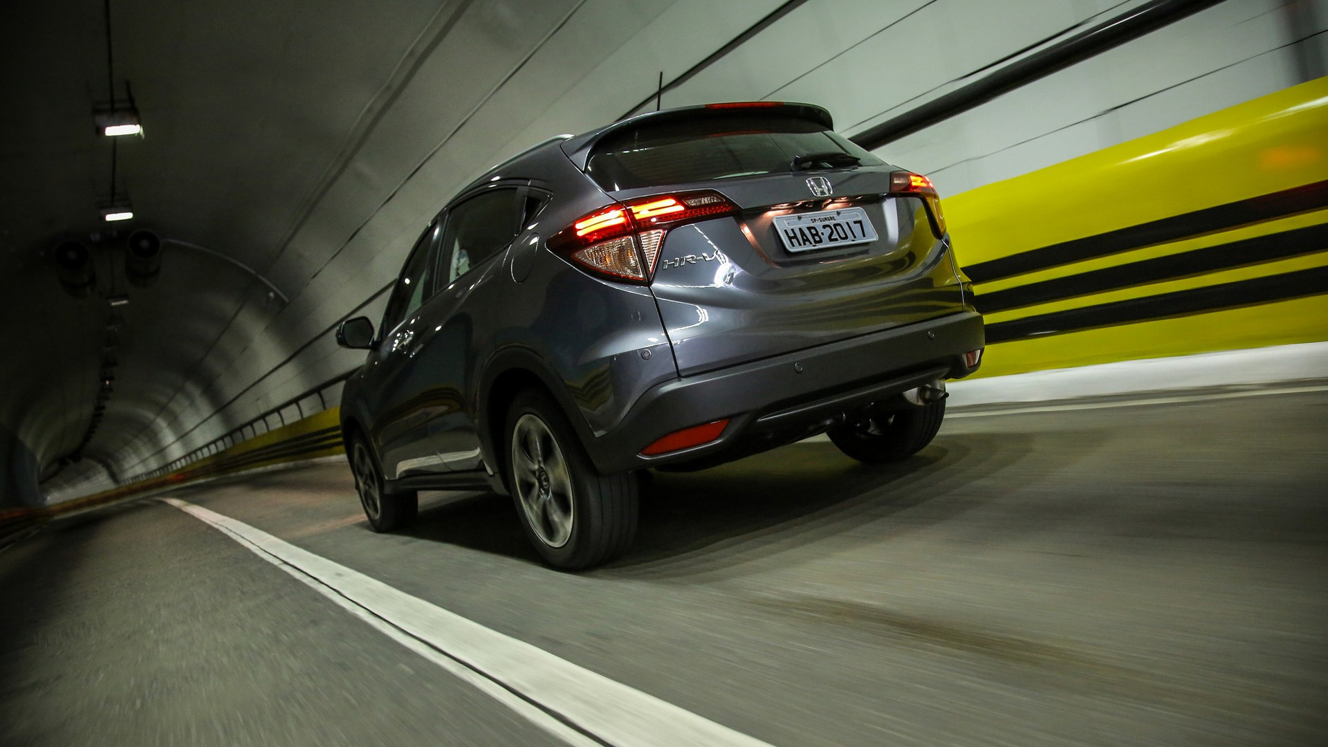 Vídeo - Veja detalhes do Honda HR-V Touring 2018