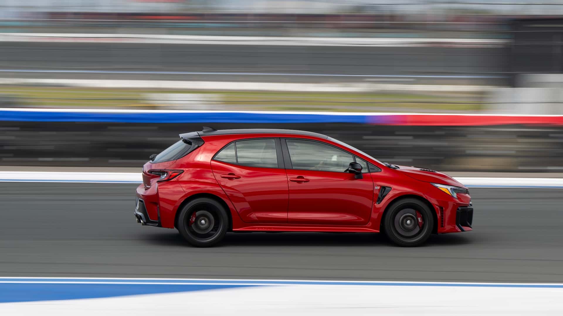 Foto: Toyota GR Corolla 2025, la prova Usa della berlina tre cilindri ...