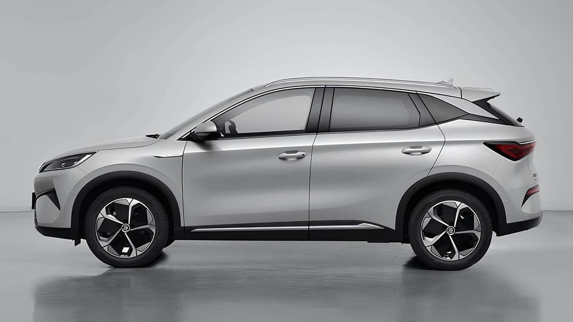 BYD Yuan Plus 2025: facelift traz novo design e mais equipamentos