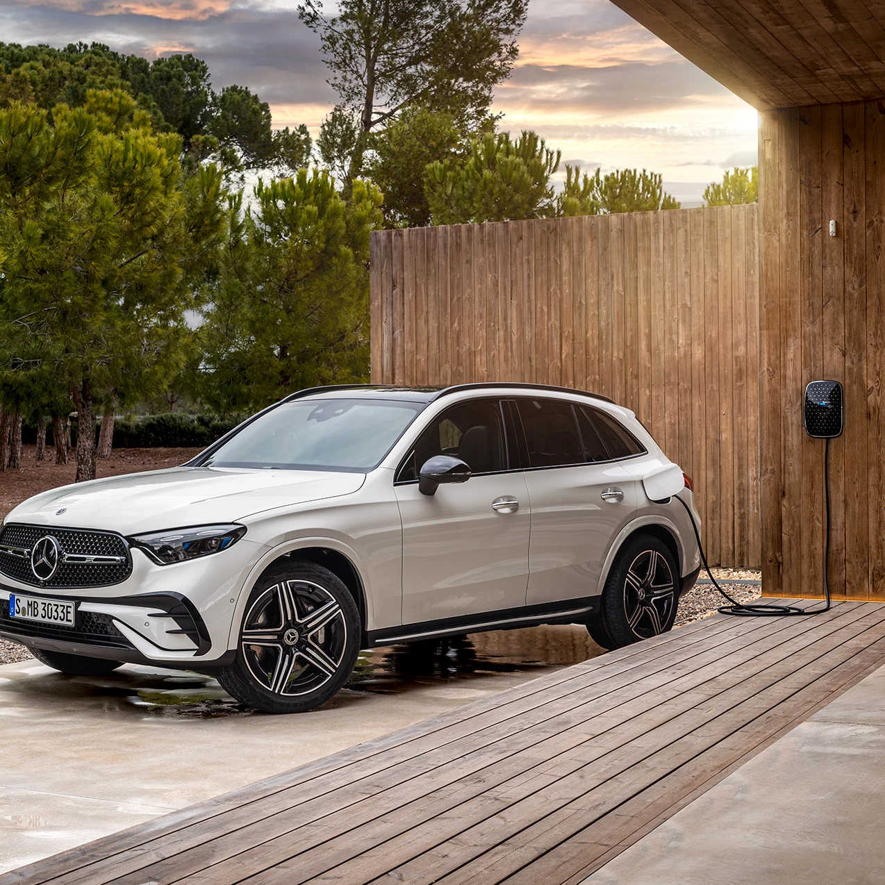 Mercedes phev store