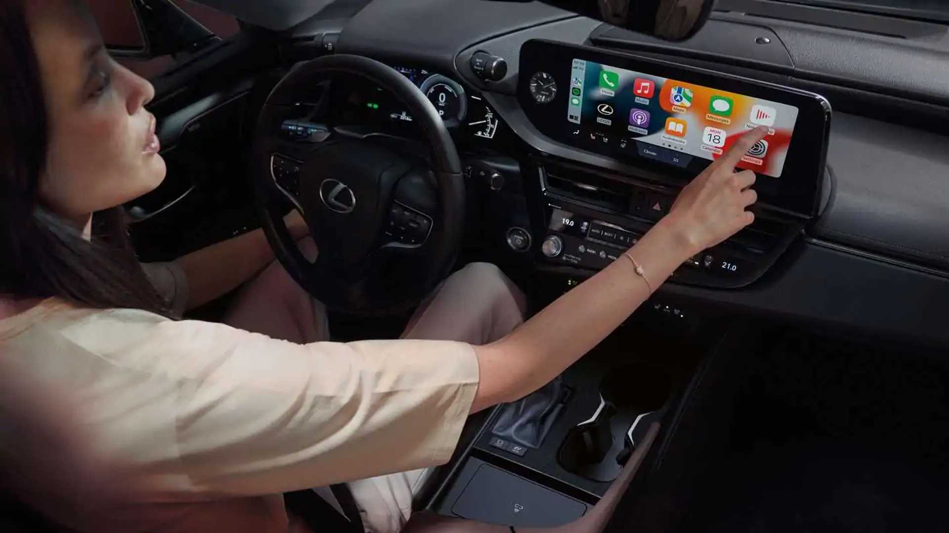 La Lexus ES si aggiorna con un nuovo sistema multimediale