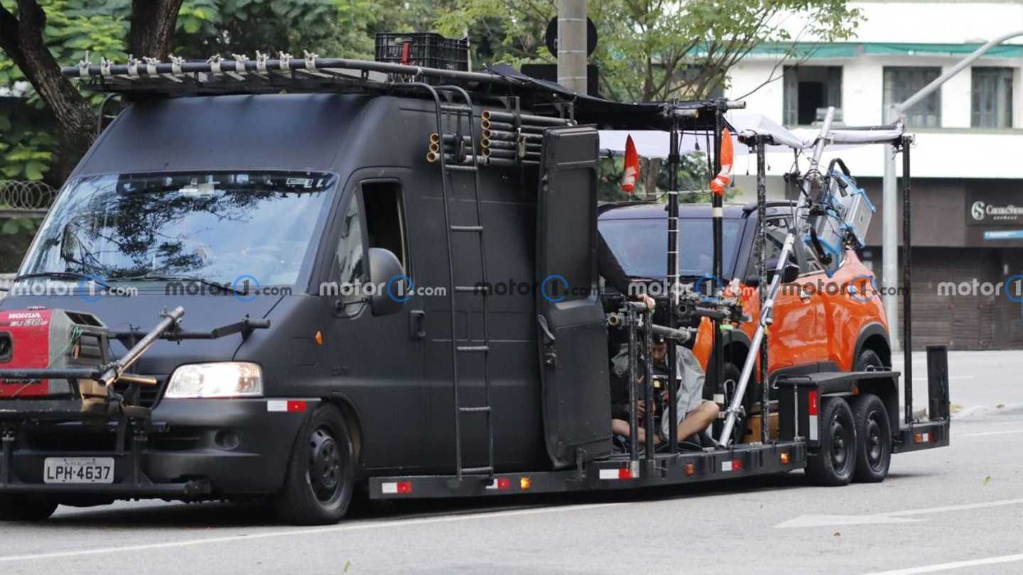 Comerciais do novo Citroën C3 são gravados no Centro do Rio