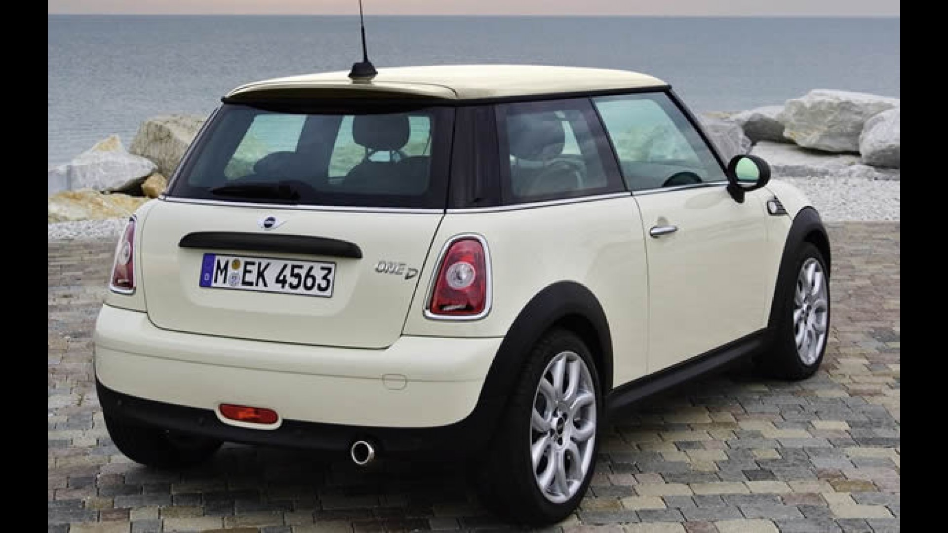MINI One D 2010: Nova versão à diesel tem consumo de 25.6 km por litro!!