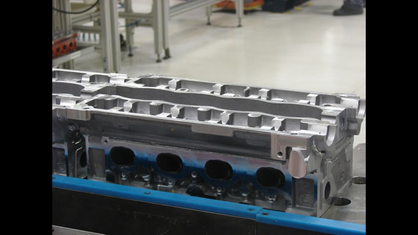 PSA Peugeot Citroën celebra 1 milhão de motores feitos no Brasil ...