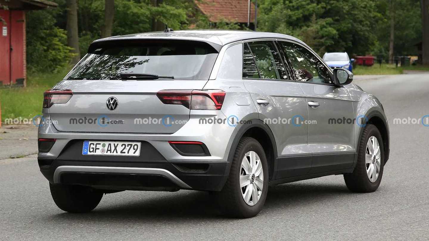 Volkswagen T-Roc restyling, le prime foto spia