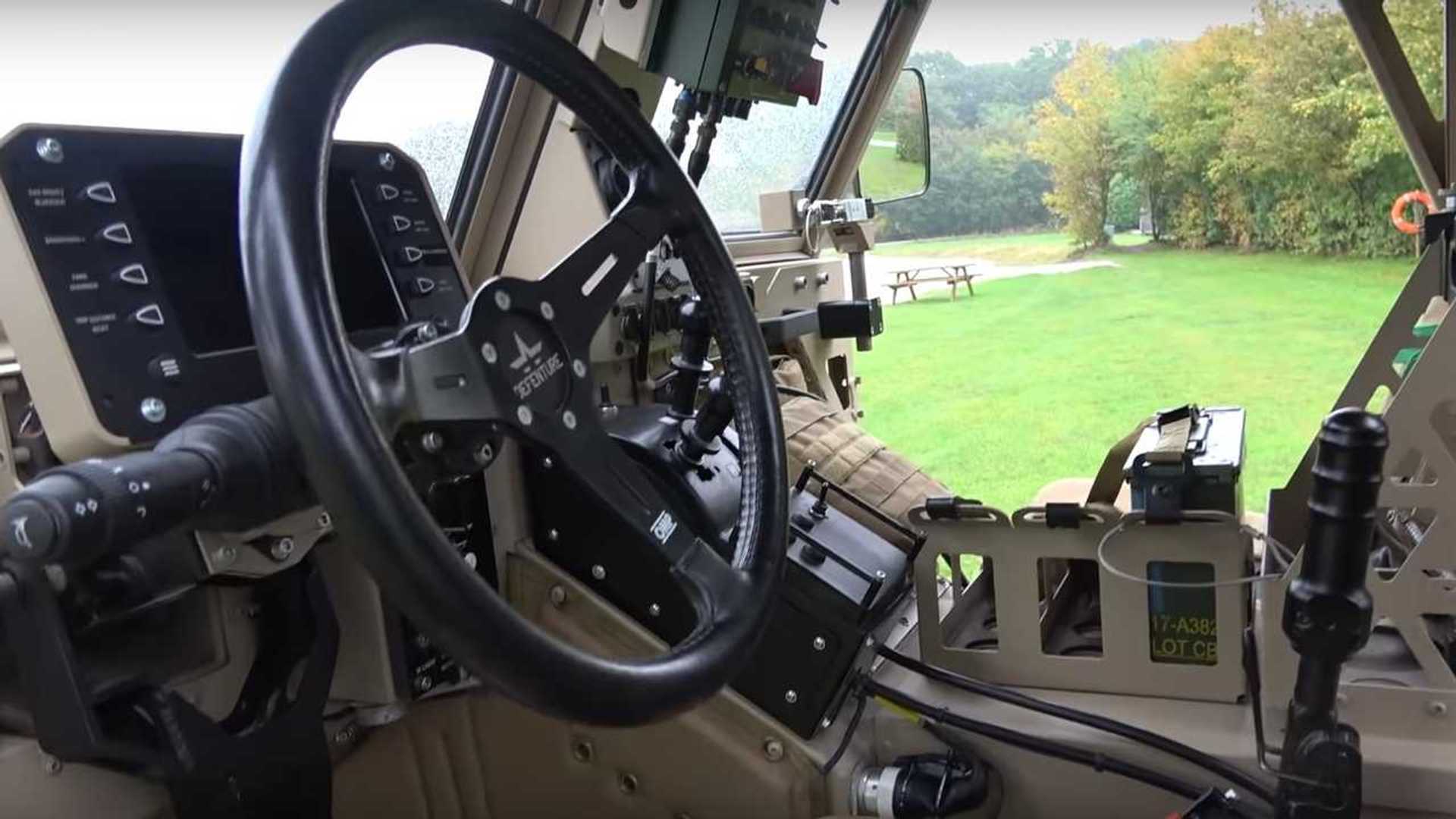 Defenture, el SUV blindado que todos los militares quieren