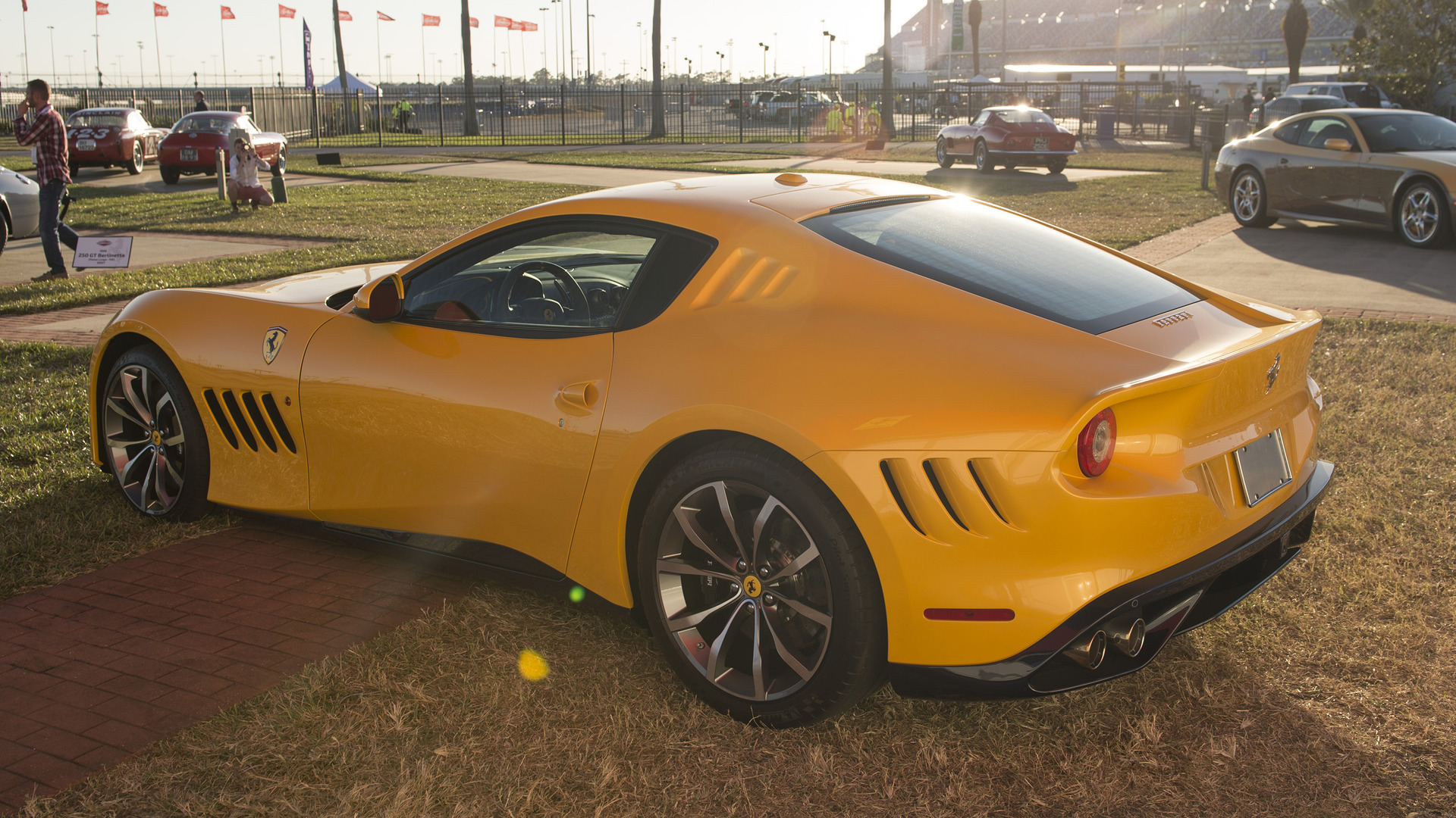 On en sait plus sur la Ferrari SP 275 RW Competizione