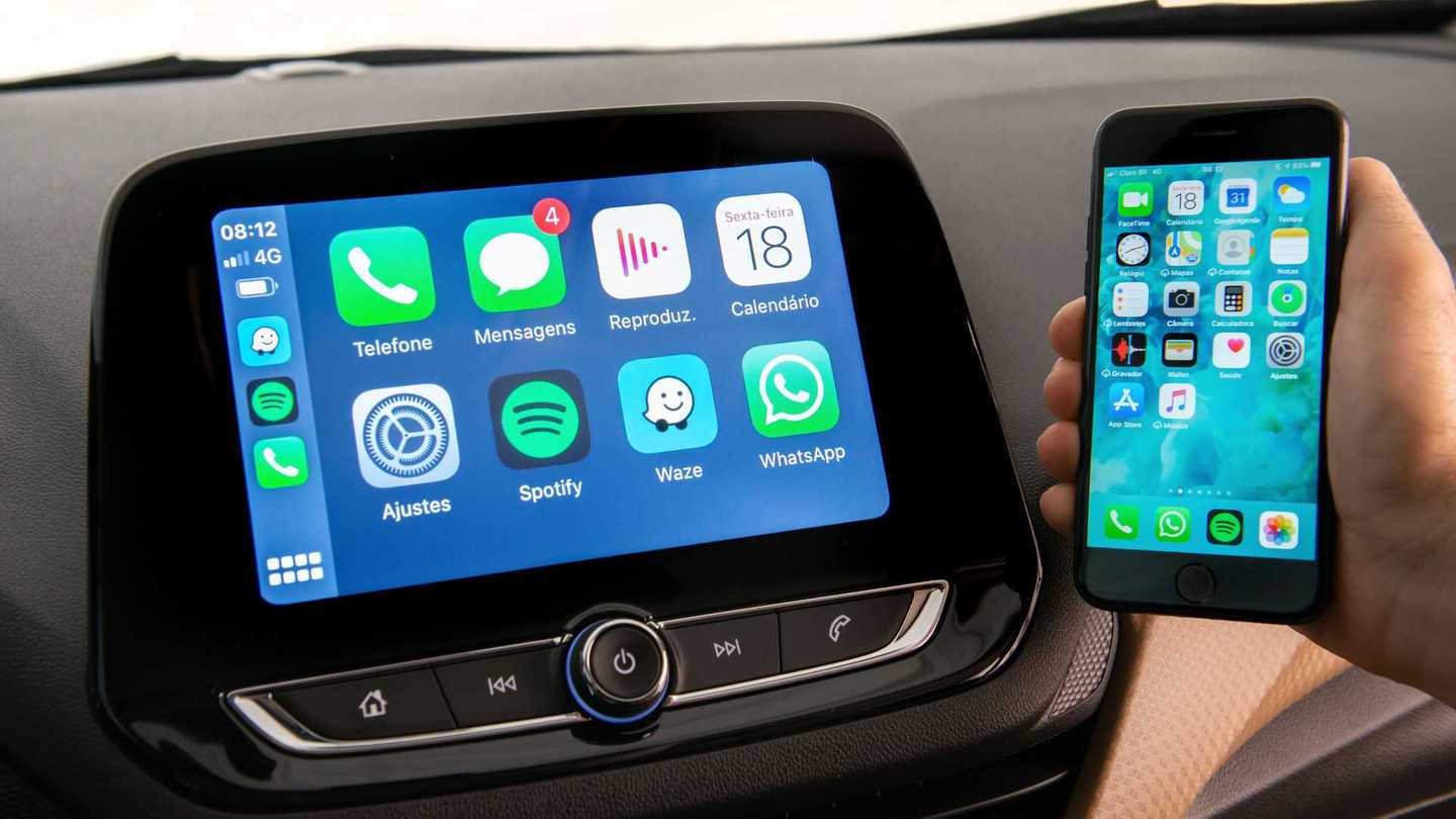 Chevrolet Onix Plus Premier 2021 traz espelhamento de smartphones sem fio