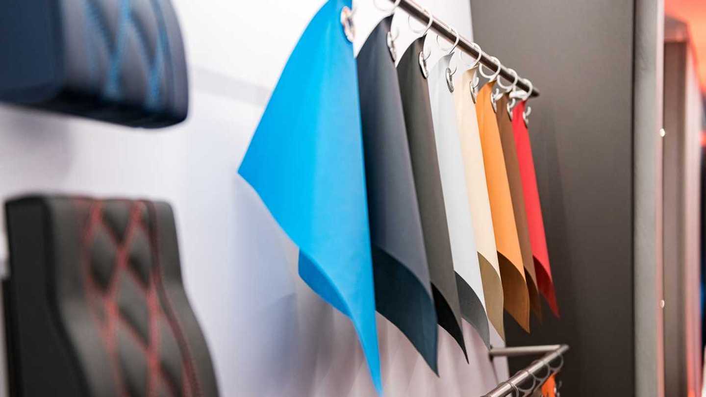 Bugatti inaugure son nouveau showroom en région parisienne