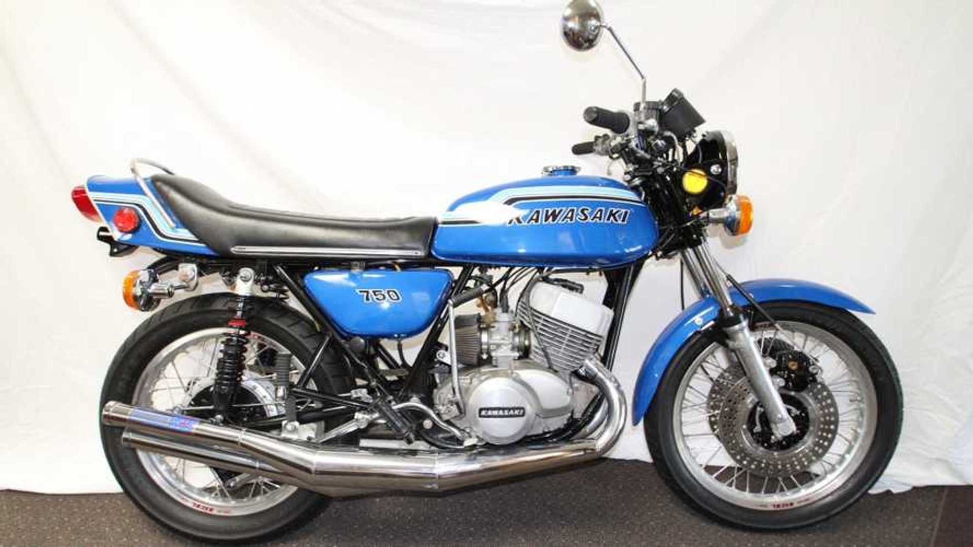 Here s Your Chance To Buy A 1972 Kawasaki H2 Widowmaker 