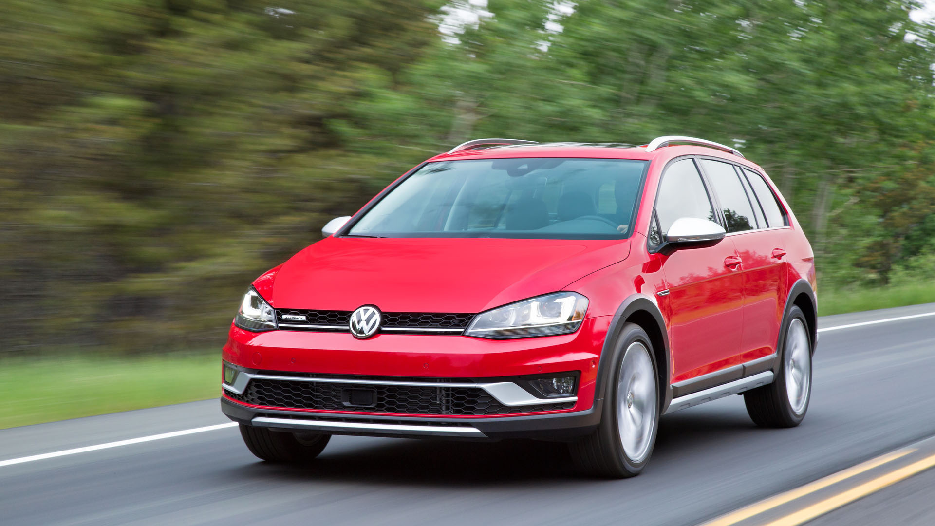 Volkswagen Golf Variant Alltrack - News, Foto, Video, Listino | Motor1.com
