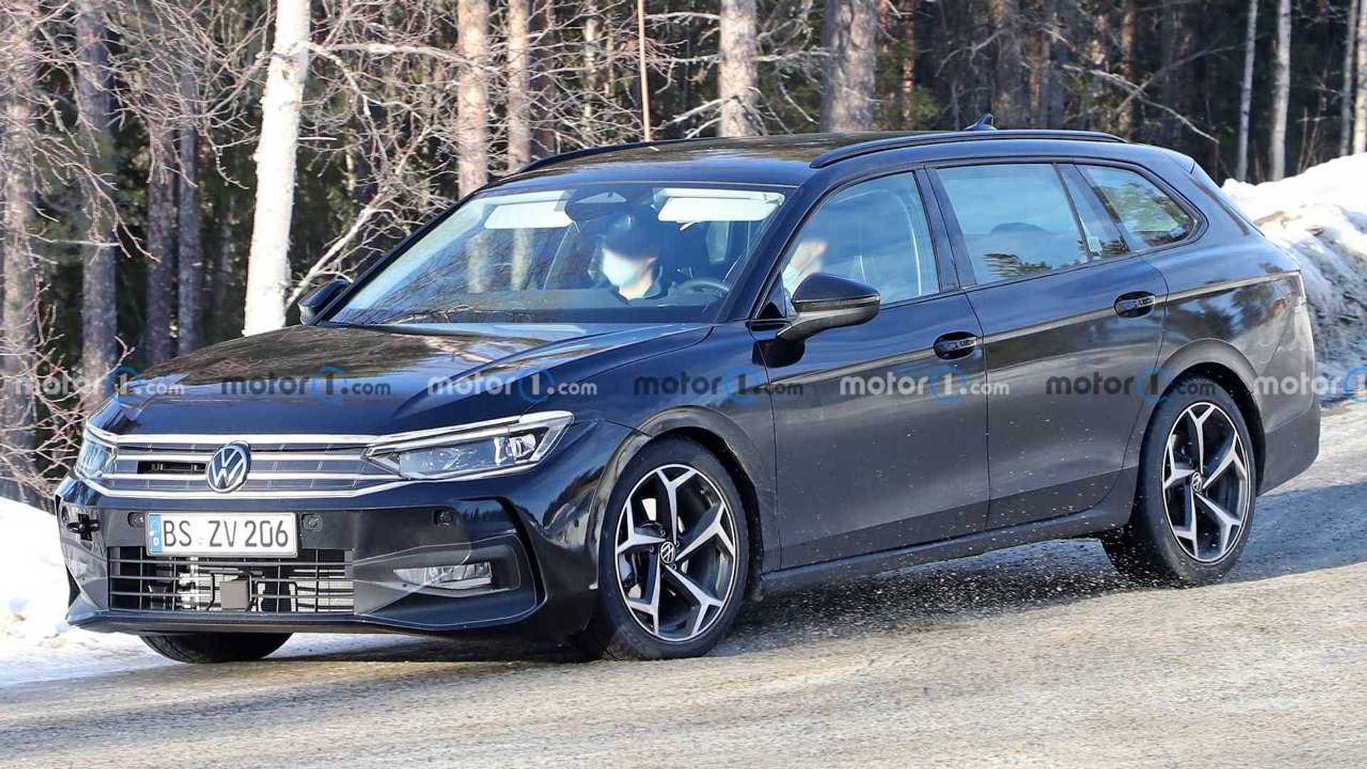 Nuova Volkswagen Passat Variant, le prime foto spia