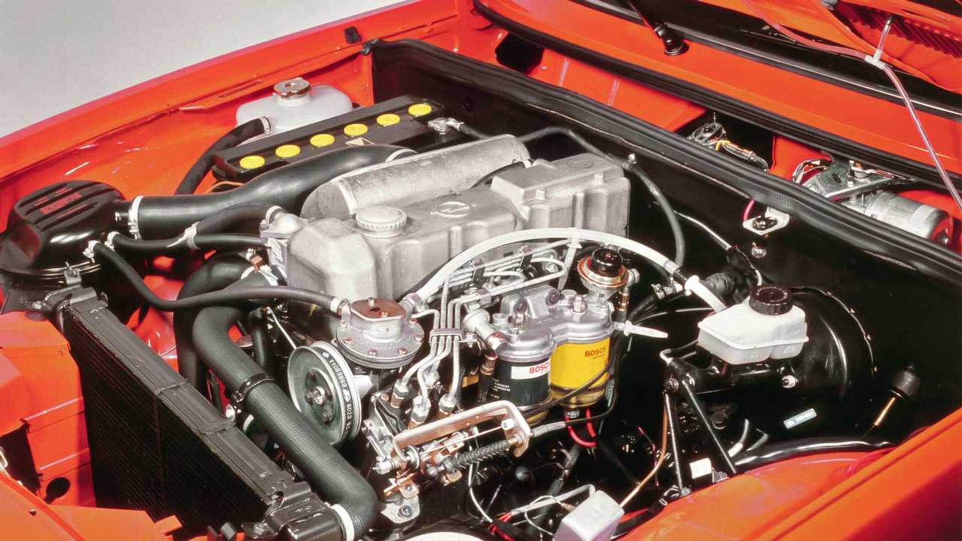 Opel Rekord D: storia; varianti; carrozzerie; motori; produzione