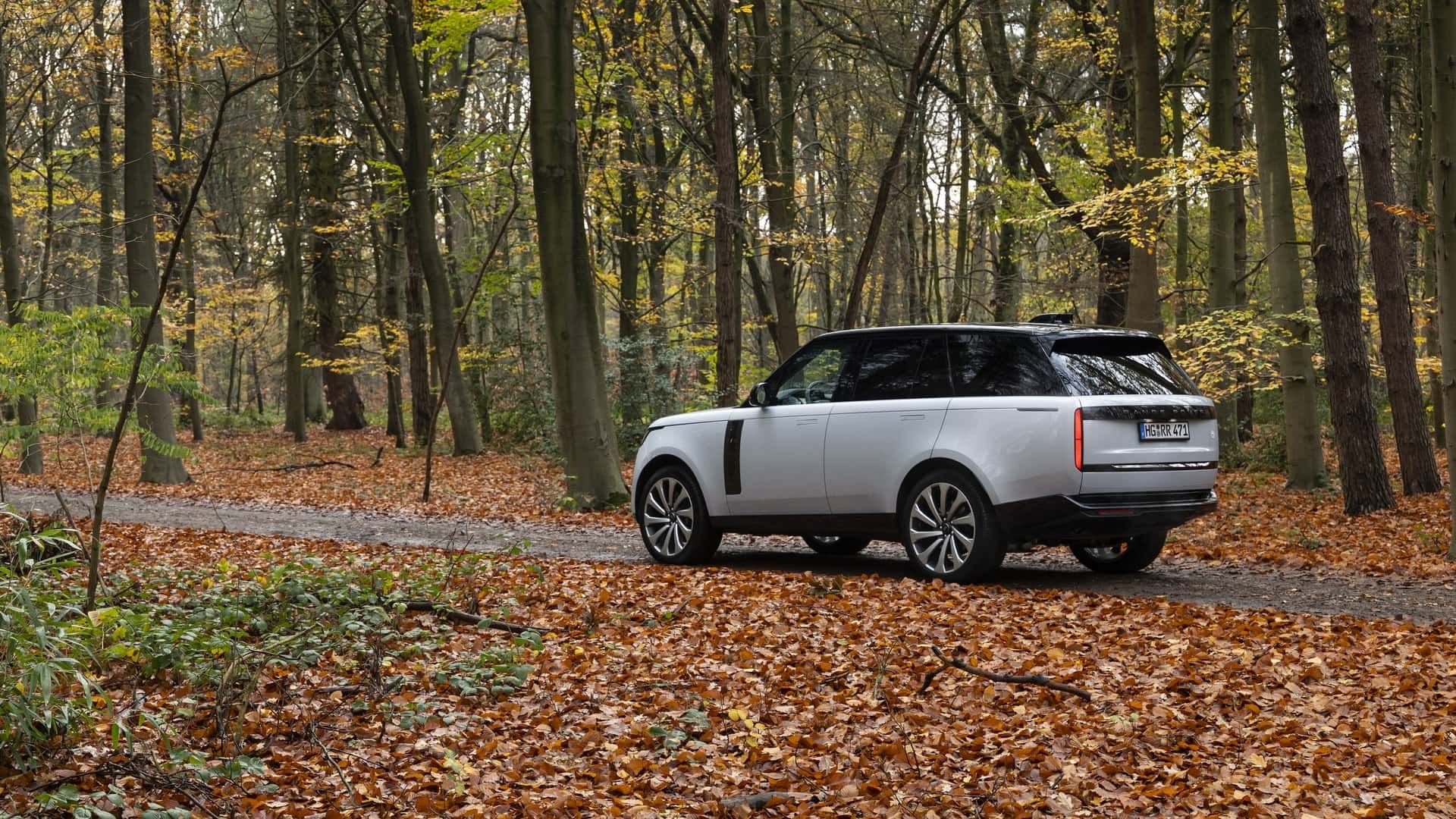 Foto: La visita al Bespoke Studio Range Rover ad Anversa | Motor1.com