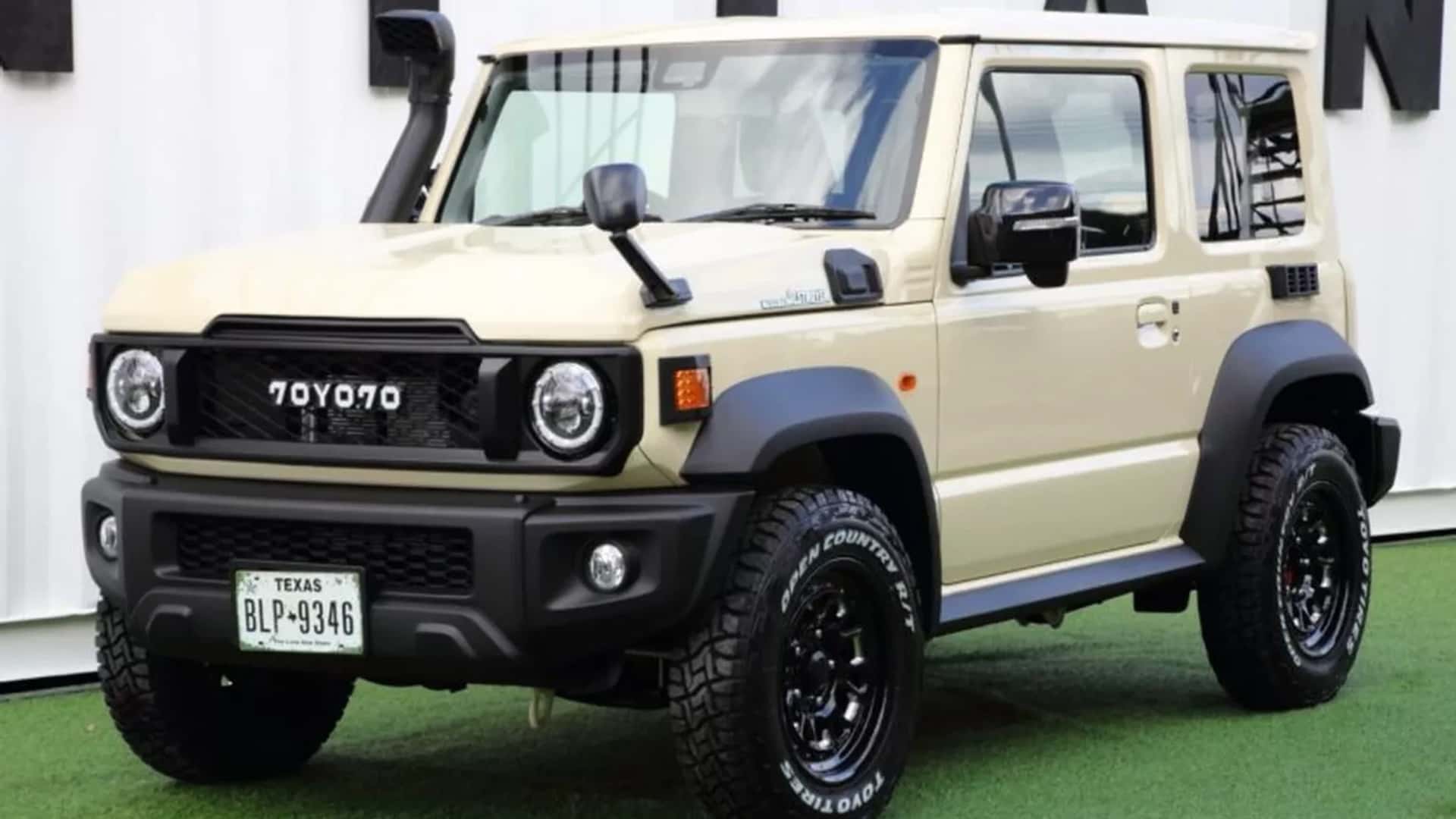 Foto: Suzuki Jimny trasformata in Toyota Land Cruiser 70 | Motor1.com