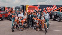 I pick-up Ram in pista al fianco del Red Bull KTM Factory Racing