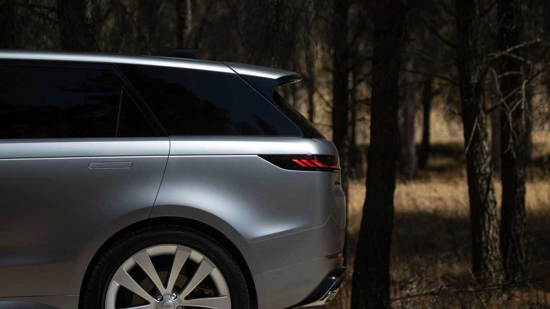 Nuova Range Rover Sport (2023), prova, motore 4.4 V8 530 CV