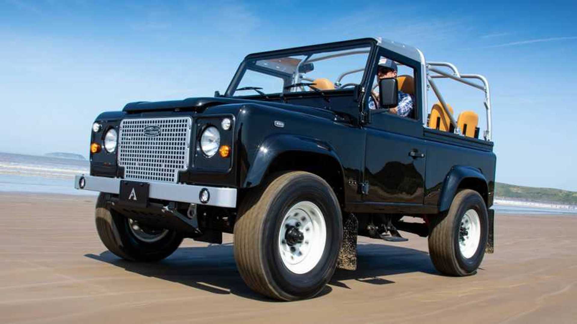 Este 'restomod' de un Land Rover Defender nos parece sensacional