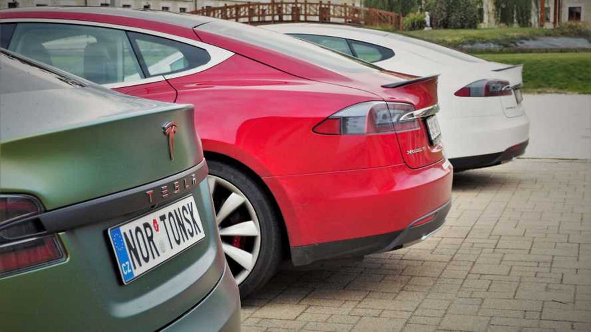 Teslička Makes Tesla Cars Turn Profit Before Autonomous Tech