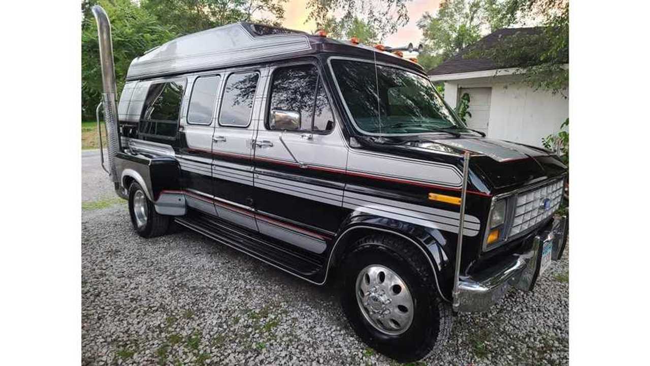Radical Dually Van Has Real Exhaust Stacks And A 60-Gallon Tank ...