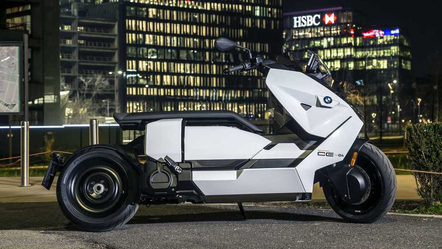 2022 BMW CE 04 First Ride Review