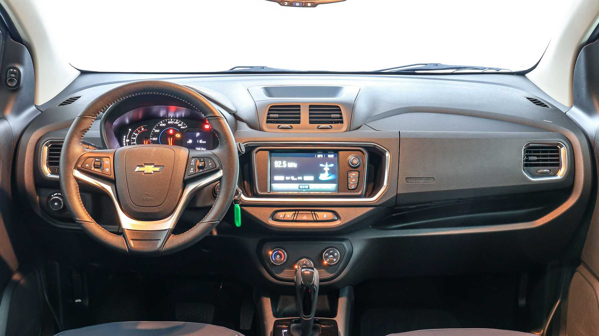 Avaliação: Chevrolet Spin Premier tem bom espaço e espera renovação em ...