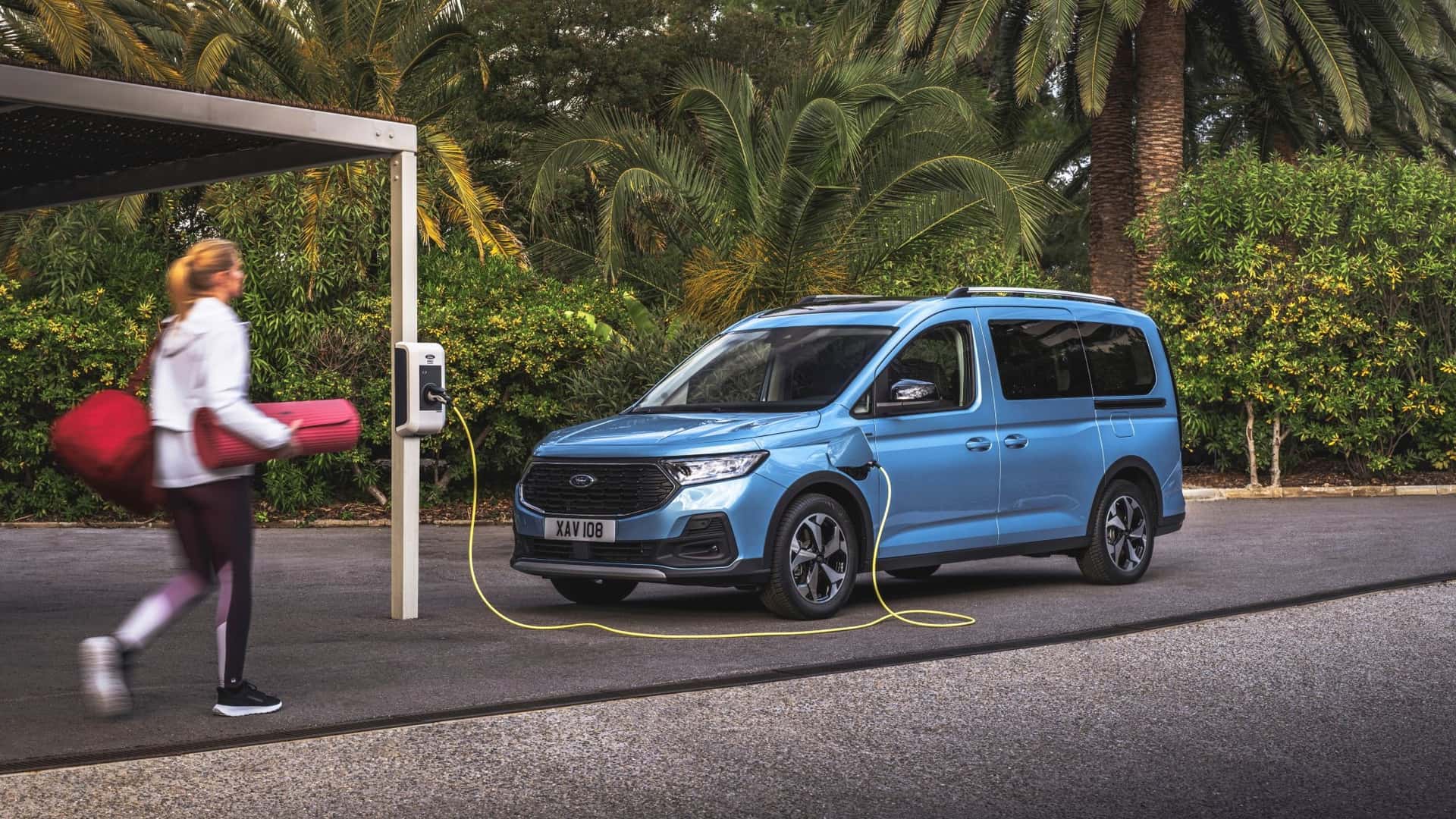 Il Ford Tourneo Connect ora è anche ibrido plug-in