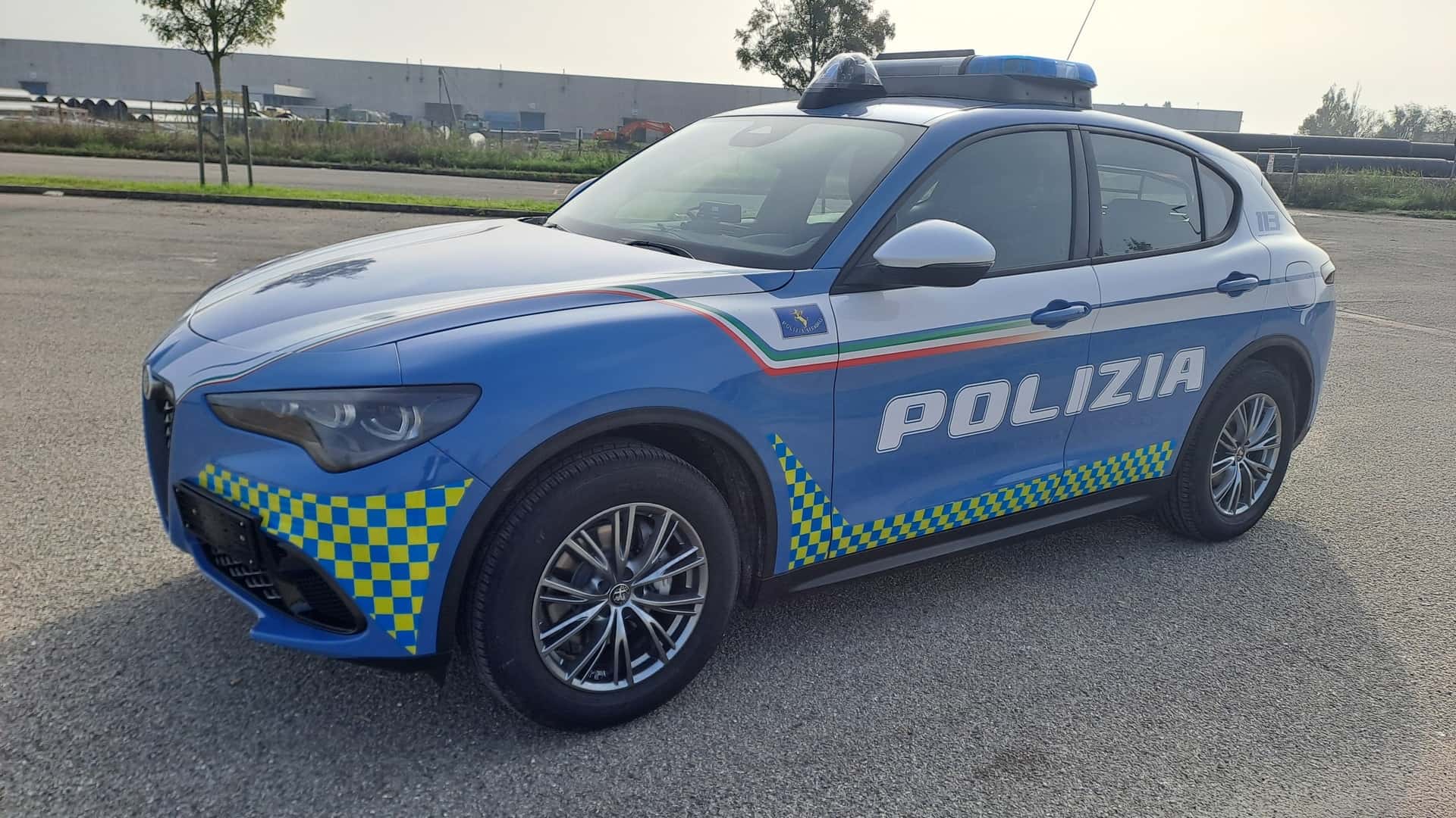 L'Alfa Romeo Stelvio della Polizia Stradale