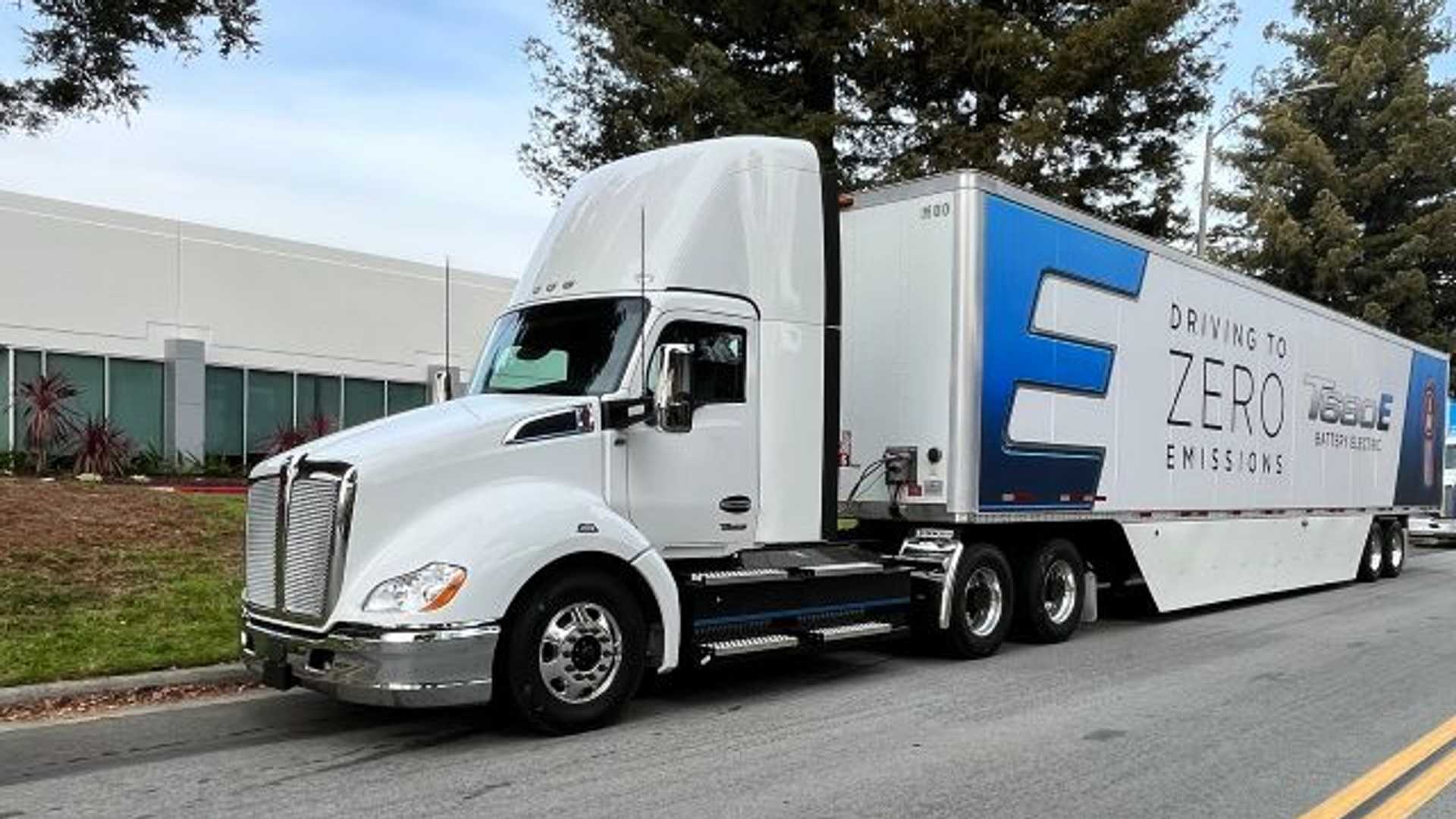 Kenworth T680E, il camion elettrico che sfida Volvo VNR
