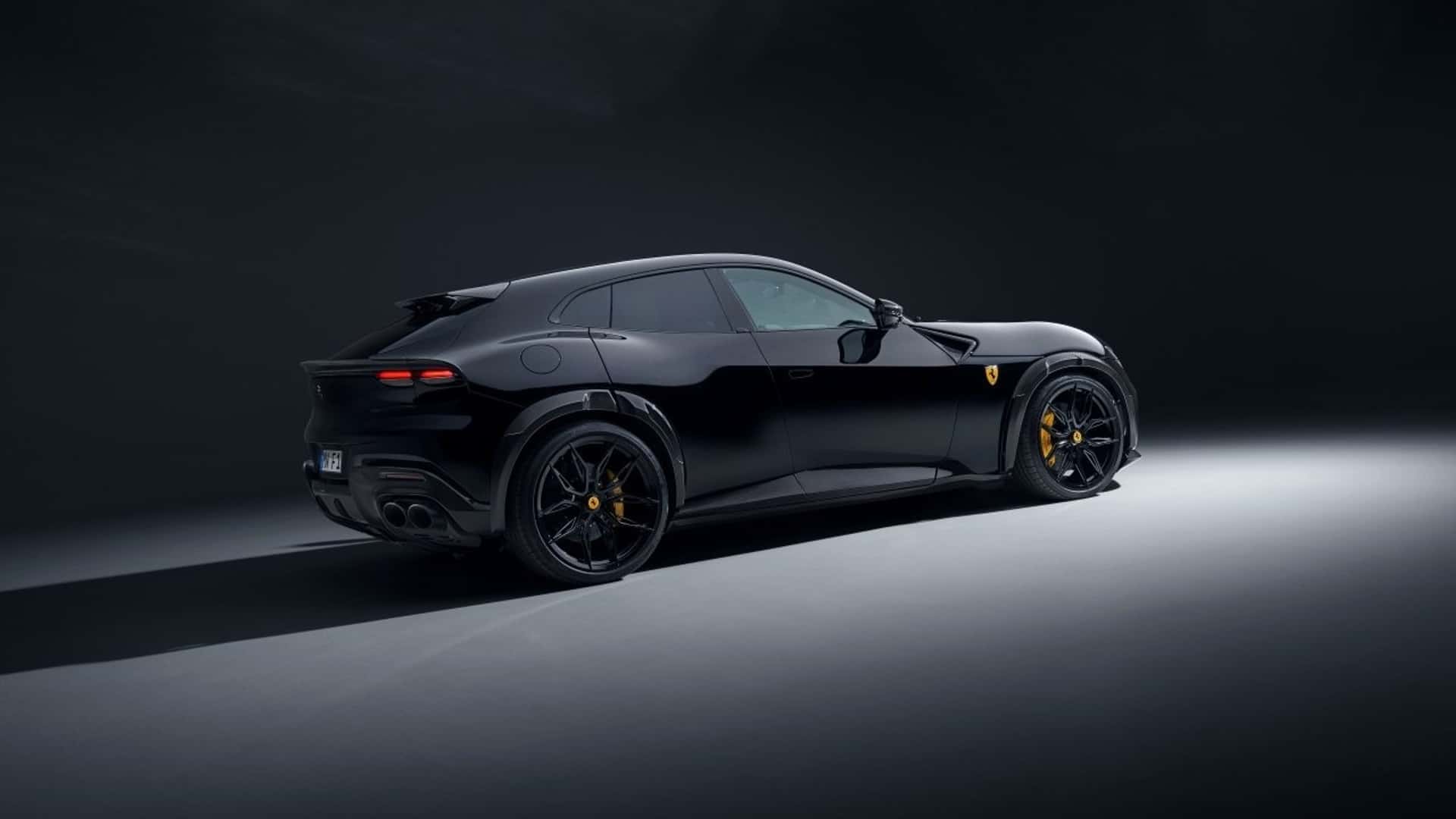 Ferrari Purosangue ganha escape de ouro rosa para ganhar potência