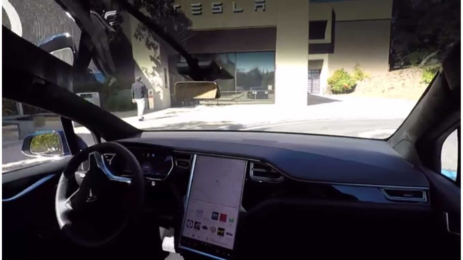 Tesla Autopilot Update Bumps Autosteer Speed Up To 90 MPH
